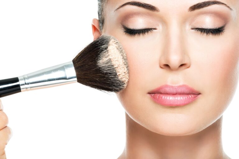 From Foundation to Finish: Essential Makeup Techniques